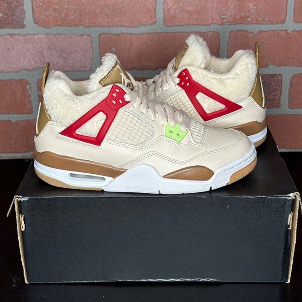 Jordan 4 Retro Where The Wild Things Are Sneakers - Gem